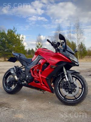 Кавасаки Z 1000SX 2012 в Резекне, объемом двигателя 1.00 л и пробегом 0 тыс. км за 4000 €, фото 4 на AUTOMOTO.COM.LV