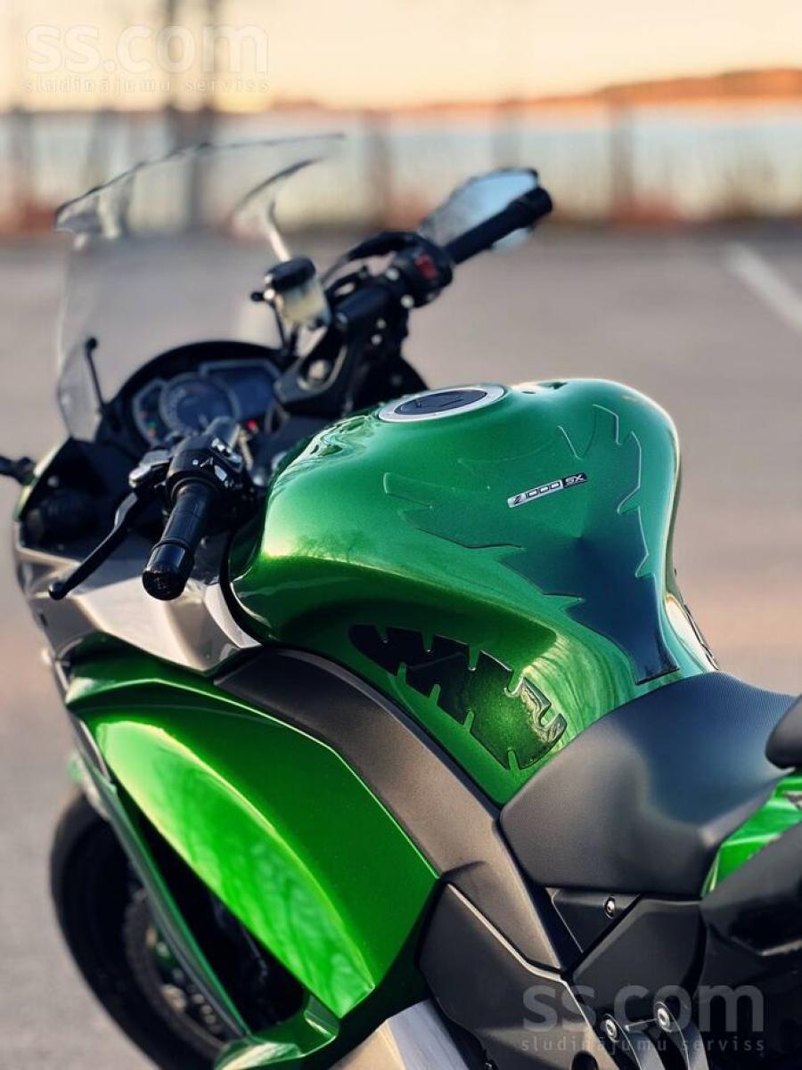 Kawasaki Z 1000SX 2018 in Daugavpils, with an engine capacity of 1.04 L and mileage of 0 thousand km for 9000 €, photo 10 on AUTOMOTO.COM.LV