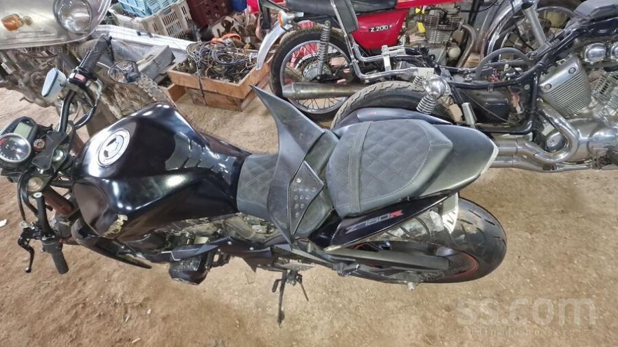 Kawasaki Z 750R 2011 Daugavpils, ar dzinēja tilpumu 0.75 L un nobraukumu 0 tūkst. km par 100 €, foto 2 vietnē AUTOMOTO.COM.LV