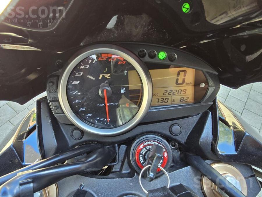 Kawasaki Z 750R 2012 Daugavpils, ar dzinēja tilpumu 0.75 L un nobraukumu 0 tūkst. km par 4000 €, foto 7 vietnē AUTOMOTO.COM.LV