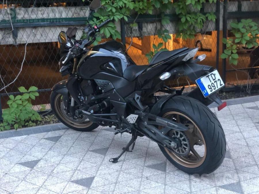 Kawasaki Z 750R 2012 in Riga, with an engine capacity of 77.70 L and mileage of 0 thousand km for 4600 €, photo 1 on AUTOMOTO.COM.LV