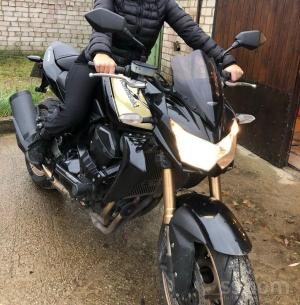 Kawasaki Z 750R 2012 in Riga, with an engine capacity of 77.70 L and mileage of 0 thousand km for 4600 €, photo 4 on AUTOMOTO.COM.LV