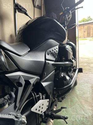 Kawasaki Z 750R 2012 in Riga, with an engine capacity of 77.70 L and mileage of 0 thousand km for 4600 €, photo 7 on AUTOMOTO.COM.LV