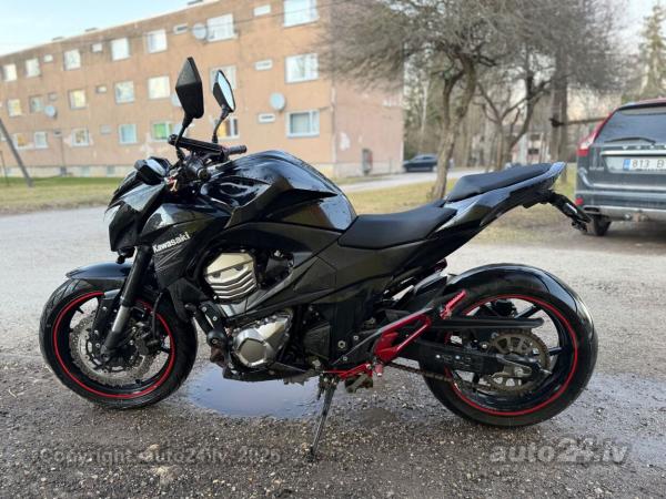 Melns Kawasaki Z 800 2015 Tartu, ar dzinēja tilpumu 0.81 L un nobraukumu 23 tūkst. km par 7200 €, foto 2 vietnē AUTOMOTO.COM.LV