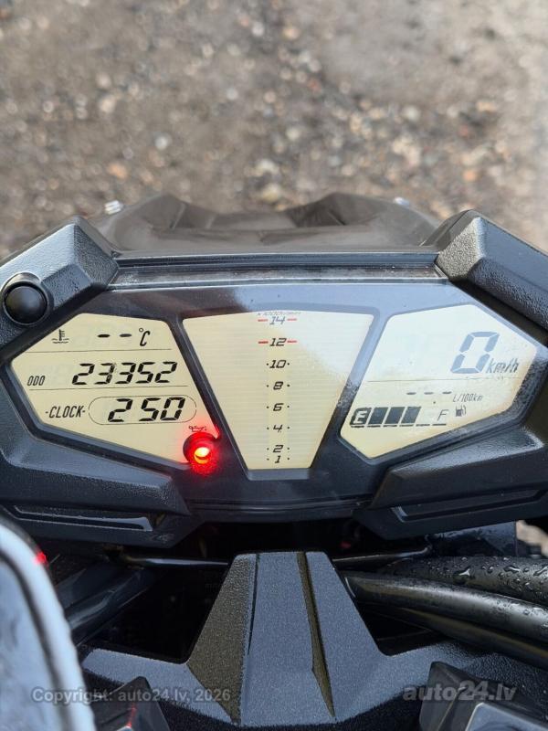 Melns Kawasaki Z 800 2015 Tartu, ar dzinēja tilpumu 0.81 L un nobraukumu 23 tūkst. km par 7200 €, foto 4 vietnē AUTOMOTO.COM.LV