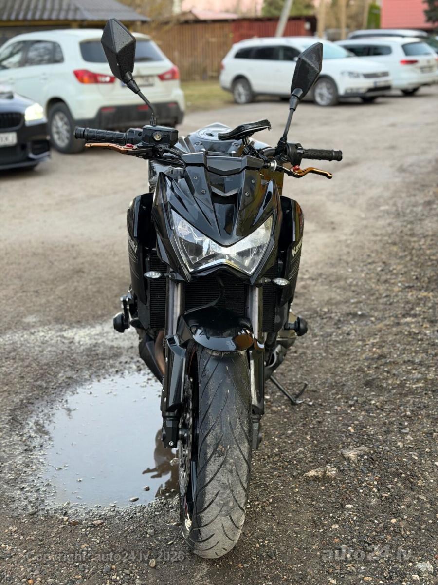 Black Kawasaki Z 800 2015 in Tartu, with an engine capacity of 0.81 L and mileage of 23 thousand km for 7200 €, photo 6 on AUTOMOTO.COM.LV
