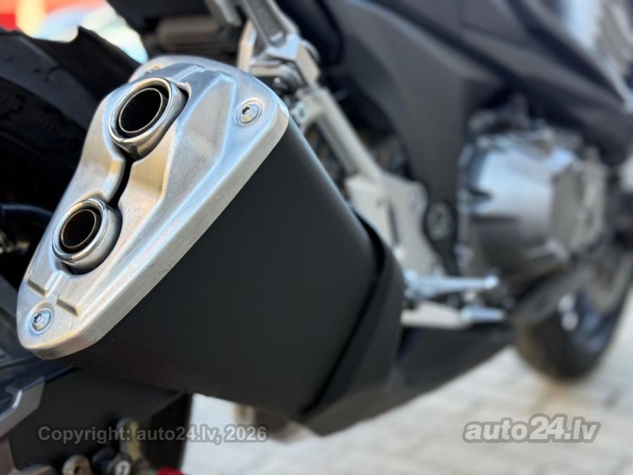 Черный Кавасаки Z 800 2015 в Пярну, объемом двигателя 0.80 л и пробегом 24 тыс. км за 5290 €, фото 8 на AUTOMOTO.COM.LV