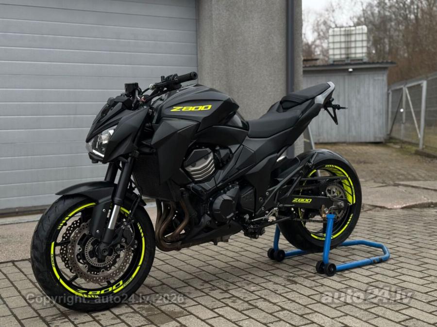Melns Kawasaki Z 800 2016 Pērnava, ar dzinēja tilpumu 0.80 L un nobraukumu 20 tūkst. km par 5290 €, foto 2 vietnē AUTOMOTO.COM.LV