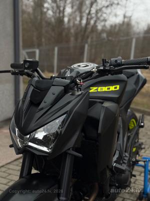 Black Kawasaki Z 800 2016 in Parnu, with an engine capacity of 0.80 L and mileage of 20 thousand km for 5290 €, photo 4 on AUTOMOTO.COM.LV
