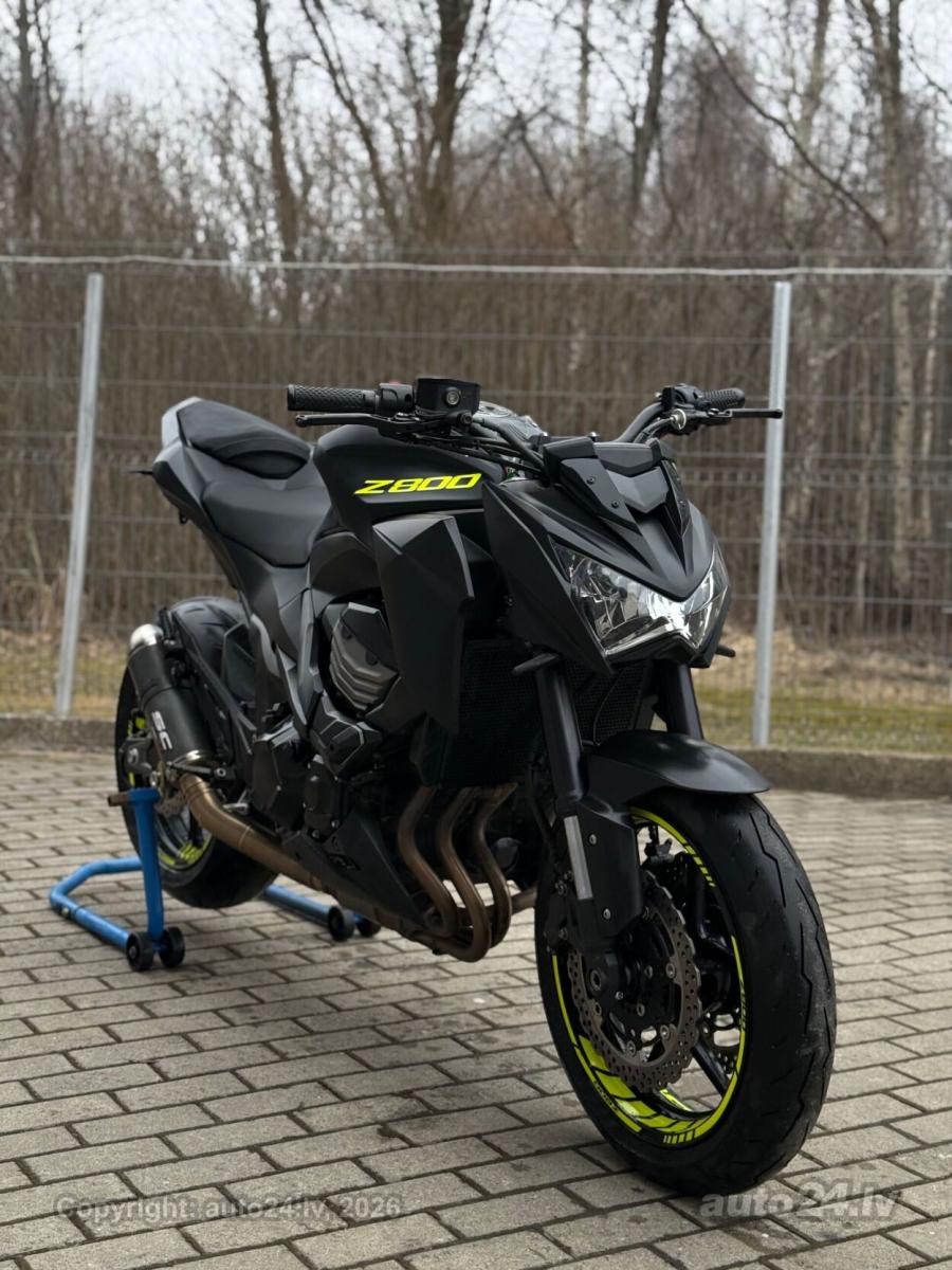 Black Kawasaki Z 800 2016 in Parnu, with an engine capacity of 0.80 L and mileage of 20 thousand km for 5290 €, photo 5 on AUTOMOTO.COM.LV