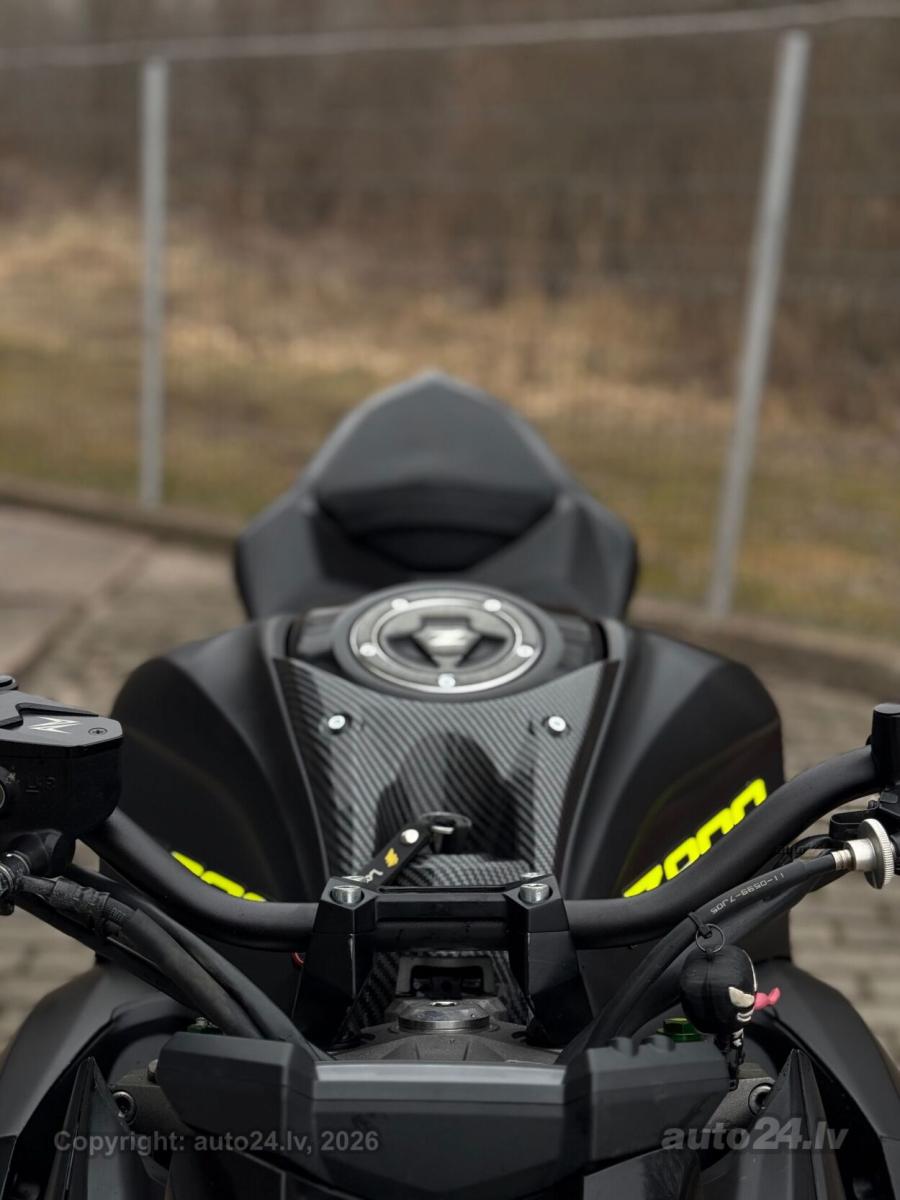 Black Kawasaki Z 800 2016 in Parnu, with an engine capacity of 0.80 L and mileage of 20 thousand km for 5290 €, photo 14 on AUTOMOTO.COM.LV