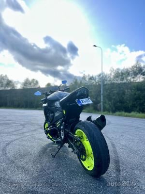 Pelēks Kawasaki Z 800 2016 Tallina, ar dzinēja tilpumu 0.81 L un nobraukumu 25 tūkst. km par 6000 €, foto 6 vietnē AUTOMOTO.COM.LV