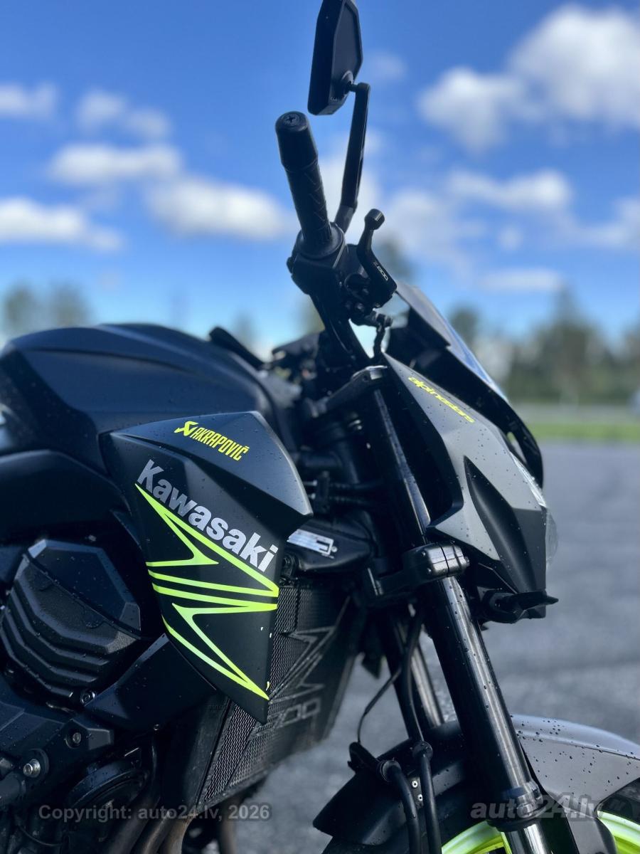 Pelēks Kawasaki Z 800 2016 Tallina, ar dzinēja tilpumu 0.81 L un nobraukumu 25 tūkst. km par 6000 €, foto 10 vietnē AUTOMOTO.COM.LV