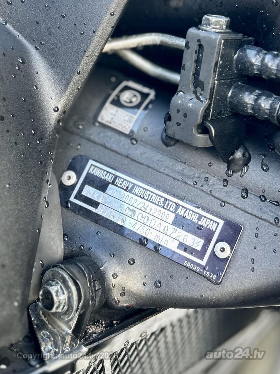 Pelēks Kawasaki Z 800 2016 Tallina, ar dzinēja tilpumu 0.81 L un nobraukumu 25 tūkst. km par 6000 €, foto 12 vietnē AUTOMOTO.COM.LV