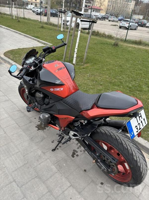 Kawasaki Z 800 2013 Rīga, ar dzinēja tilpumu 0.81 L un nobraukumu 0 tūkst. km par 4700 €, foto 5 vietnē AUTOMOTO.COM.LV