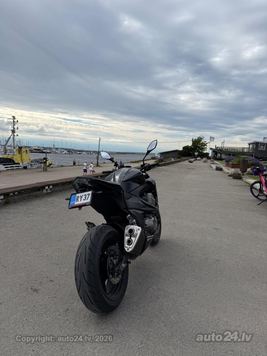 Kawasaki Z 800 2015 Tallina, ar dzinēja tilpumu 0.80 L un nobraukumu 28 tūkst. km par 5500 €, foto 5 vietnē AUTOMOTO.COM.LV