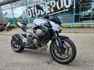 Balts Kawasaki Z 800 2014 Tallina, ar dzinēja tilpumu 0.81 L un nobraukumu 52 tūkst. km par 4200 €, foto  vietnē AUTOMOTO.COM.LV