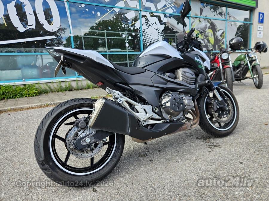 Balts Kawasaki Z 800 2014 Tallina, ar dzinēja tilpumu 0.81 L un nobraukumu 52 tūkst. km par 4200 €, foto 4 vietnē AUTOMOTO.COM.LV