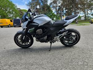 Balts Kawasaki Z 800 2014 Tallina, ar dzinēja tilpumu 0.81 L un nobraukumu 52 tūkst. km par 4200 €, foto 7 vietnē AUTOMOTO.COM.LV
