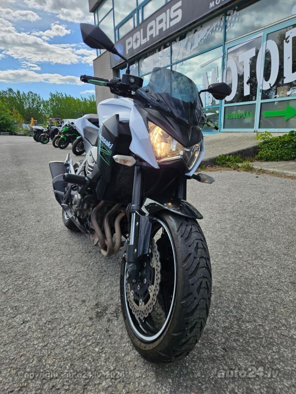 Balts Kawasaki Z 800 2014 Tallina, ar dzinēja tilpumu 0.81 L un nobraukumu 52 tūkst. km par 4200 €, foto 8 vietnē AUTOMOTO.COM.LV