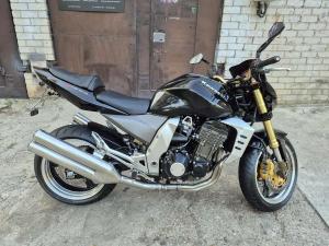 Melns Kawasaki Z 2004 Alīta, ar dzinēja tilpumu 1.00 L un nobraukumu 35 tūkst. km par 2960 €, foto 7 vietnē AUTOMOTO.COM.LV