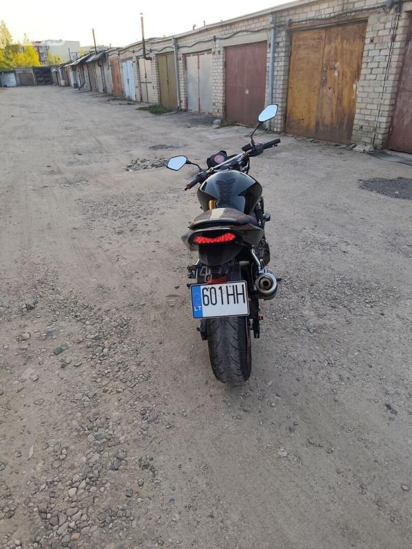 Melns Kawasaki Z 2004 Jonava, ar dzinēja tilpumu 0.75 L un nobraukumu 41 tūkst. km par 2850 €, foto 3 vietnē AUTOMOTO.COM.LV