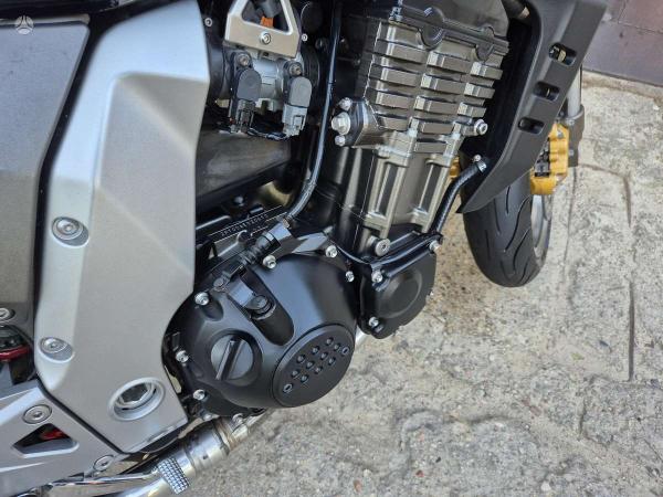 Black Kawasaki Z 2004 in Alytus, with an engine capacity of 1.00 L and mileage of 37 thousand km for 2950 €, photo 9 on AUTOMOTO.COM.LV
