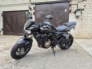 Black Kawasaki Z 2004 in Alytus, with an engine capacity of 0.75 L and mileage of 38 thousand km for 2740 €, photo 3 on AUTOMOTO.COM.LV