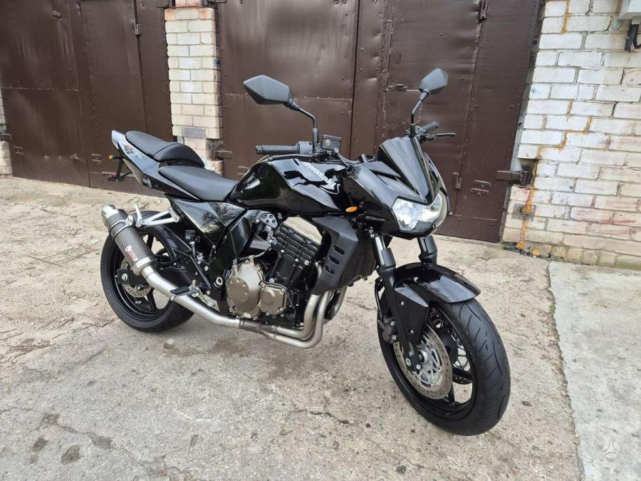 Black Kawasaki Z 2004 in Alytus, with an engine capacity of 0.75 L and mileage of 38 thousand km for 2740 €, photo 4 on AUTOMOTO.COM.LV