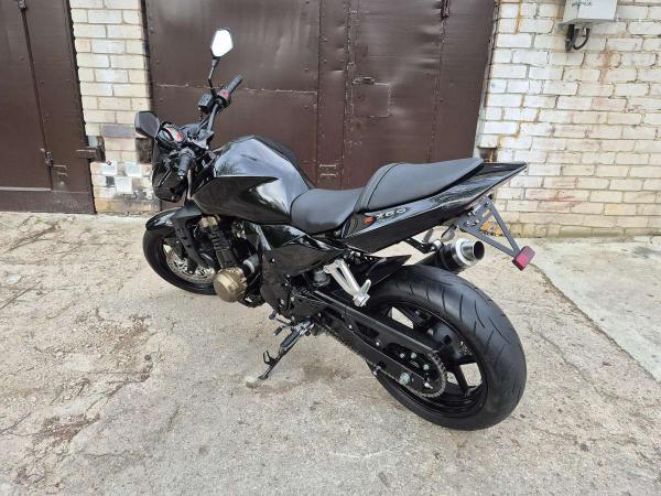 Melns Kawasaki Z 2004 Alīta, ar dzinēja tilpumu 0.75 L un nobraukumu 38 tūkst. km par 2740 €, foto 6 vietnē AUTOMOTO.COM.LV