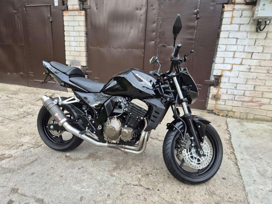 Black Kawasaki Z 2004 in Alytus, with an engine capacity of 0.75 L and mileage of 38 thousand km for 2740 €, photo 8 on AUTOMOTO.COM.LV