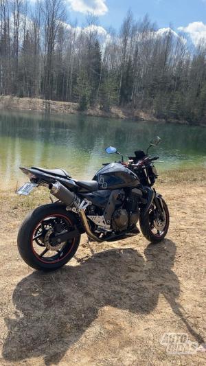 Melns Kawasaki Z 2004 Telšiai, ar dzinēja tilpumu 0.75 L un nobraukumu 70 tūkst. km par 3000 €, foto  vietnē AUTOMOTO.COM.LV