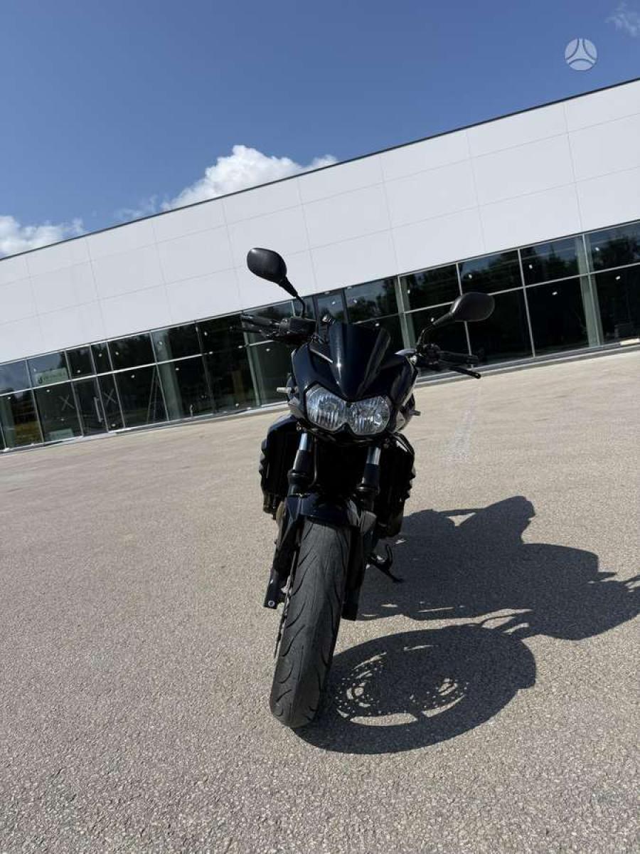 Black Kawasaki Z 2004 in Siauliai, with an engine capacity of 0.75 L and mileage of 36 thousand km for 2400 €, photo 1 on AUTOMOTO.COM.LV