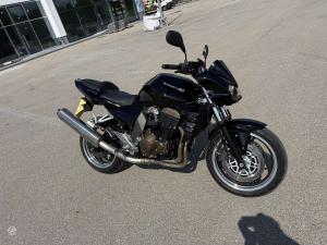 Black Kawasaki Z 2004 in Siauliai, with an engine capacity of 0.75 L and mileage of 36 thousand km for 2400 €, photo 3 on AUTOMOTO.COM.LV