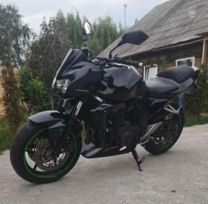 Black Kawasaki Z 2004 in Kaunas, with an engine capacity of 0.75 L and mileage of 41 thousand km for 2100 €, photo 3 on AUTOMOTO.COM.LV