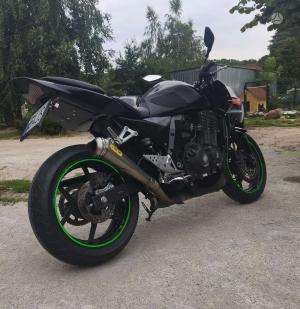 Black Kawasaki Z 2004 in Kaunas, with an engine capacity of 0.75 L and mileage of 41 thousand km for 2100 €, photo 5 on AUTOMOTO.COM.LV