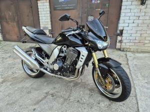 Black Kawasaki Z 2004 in Alytus, with an engine capacity of 1.00 L and mileage of 35 thousand km for 2960 €, photo 4 on AUTOMOTO.COM.LV