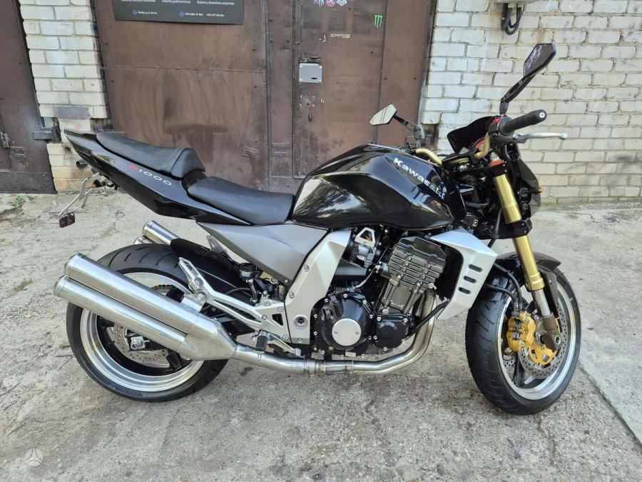 Black Kawasaki Z 2004 in Alytus, with an engine capacity of 1.00 L and mileage of 35 thousand km for 2960 €, photo 8 on AUTOMOTO.COM.LV