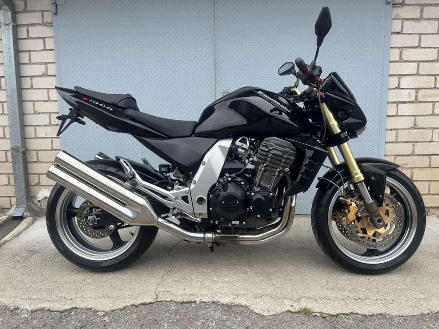 Melns Kawasaki Z 2004 Birštonas, ar dzinēja tilpumu 1.00 L un nobraukumu 42 tūkst. km par 2999 €, foto 4 vietnē AUTOMOTO.COM.LV