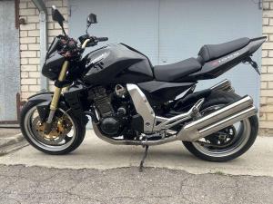 Melns Kawasaki Z 2004 Birštonas, ar dzinēja tilpumu 1.00 L un nobraukumu 42 tūkst. km par 2999 €, foto 5 vietnē AUTOMOTO.COM.LV
