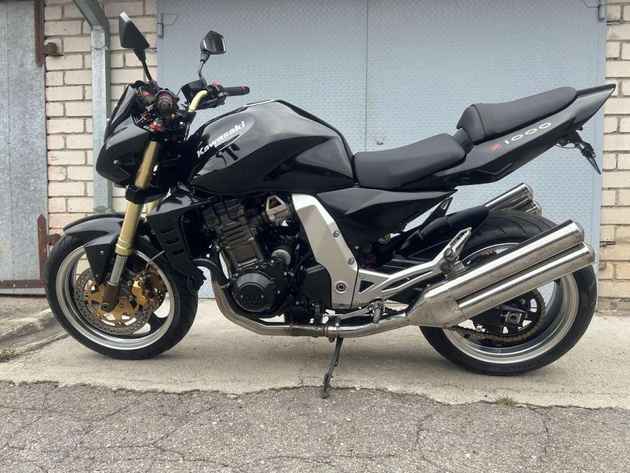 Melns Kawasaki Z 2004 Birštonas, ar dzinēja tilpumu 1.00 L un nobraukumu 42 tūkst. km par 2999 €, foto 5 vietnē AUTOMOTO.COM.LV