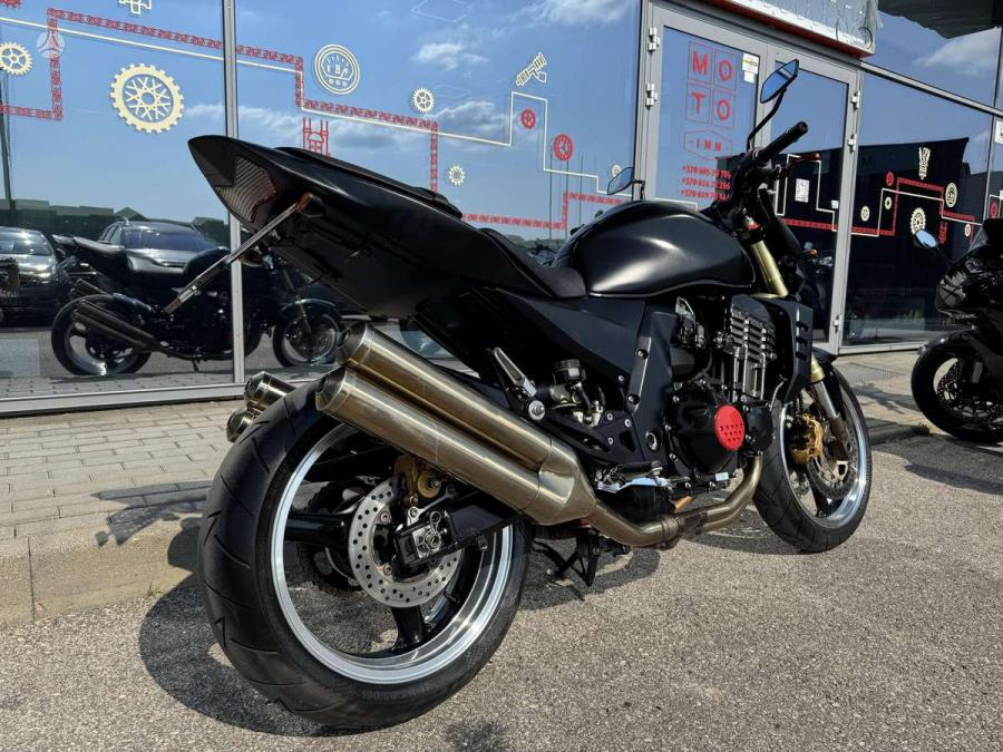 Melns Kawasaki Z 2004 Viļņa, ar dzinēja tilpumu 1.00 L un nobraukumu 51 tūkst. km par 2599 €, foto 8 vietnē AUTOMOTO.COM.LV