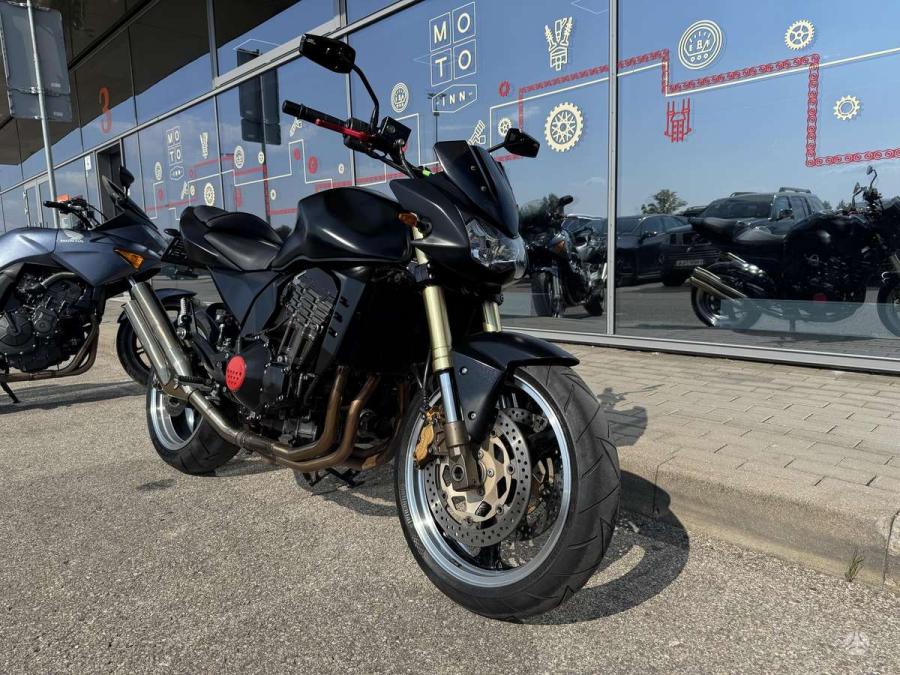 Melns Kawasaki Z 2004 Viļņa, ar dzinēja tilpumu 1.00 L un nobraukumu 51 tūkst. km par 2599 €, foto 10 vietnē AUTOMOTO.COM.LV