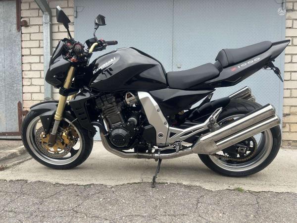 Black Kawasaki Z 2004 in Birstonas, with an engine capacity of 1.00 L and mileage of 42 thousand km for 2999 €, photo 3 on AUTOMOTO.COM.LV