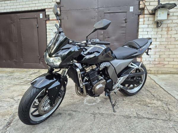 Kawasaki Z 2004 Alīta vietnē Melns Kawasaki Z 2004 Alīta, ar dzinēja tilpumu 0.75 L un nobraukumu 33 tūkst. km par 2750 €, foto 1 vietnē AUTOMOTO.COM.LV