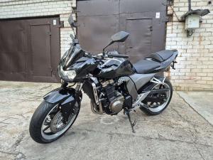 Black Kawasaki Z 2004 in Alytus, with an engine capacity of 0.75 L and mileage of 33 thousand km for 2750 €, photo 3 on AUTOMOTO.COM.LV