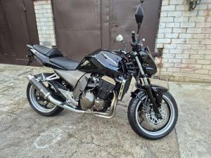 Black Kawasaki Z 2004 in Alytus, with an engine capacity of 0.75 L and mileage of 33 thousand km for 2750 €, photo 6 on AUTOMOTO.COM.LV