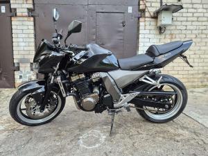 Black Kawasaki Z 2004 in Alytus, with an engine capacity of 0.75 L and mileage of 33 thousand km for 2750 €, photo 9 on AUTOMOTO.COM.LV
