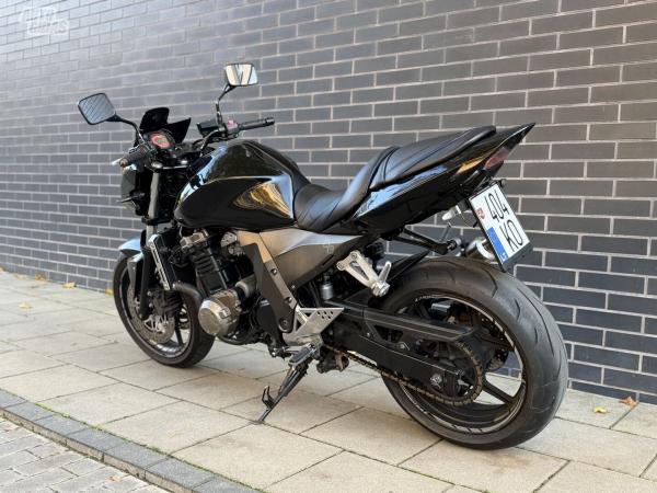 Melns Kawasaki Z 2004 Viļņa, ar dzinēja tilpumu 0.75 L un nobraukumu 38 tūkst. km par 2490 €, foto 5 vietnē AUTOMOTO.COM.LV