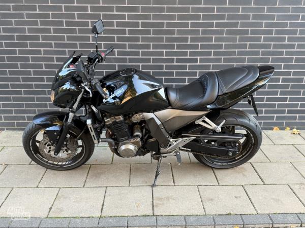 Melns Kawasaki Z 2004 Viļņa, ar dzinēja tilpumu 0.75 L un nobraukumu 38 tūkst. km par 2490 €, foto 6 vietnē AUTOMOTO.COM.LV